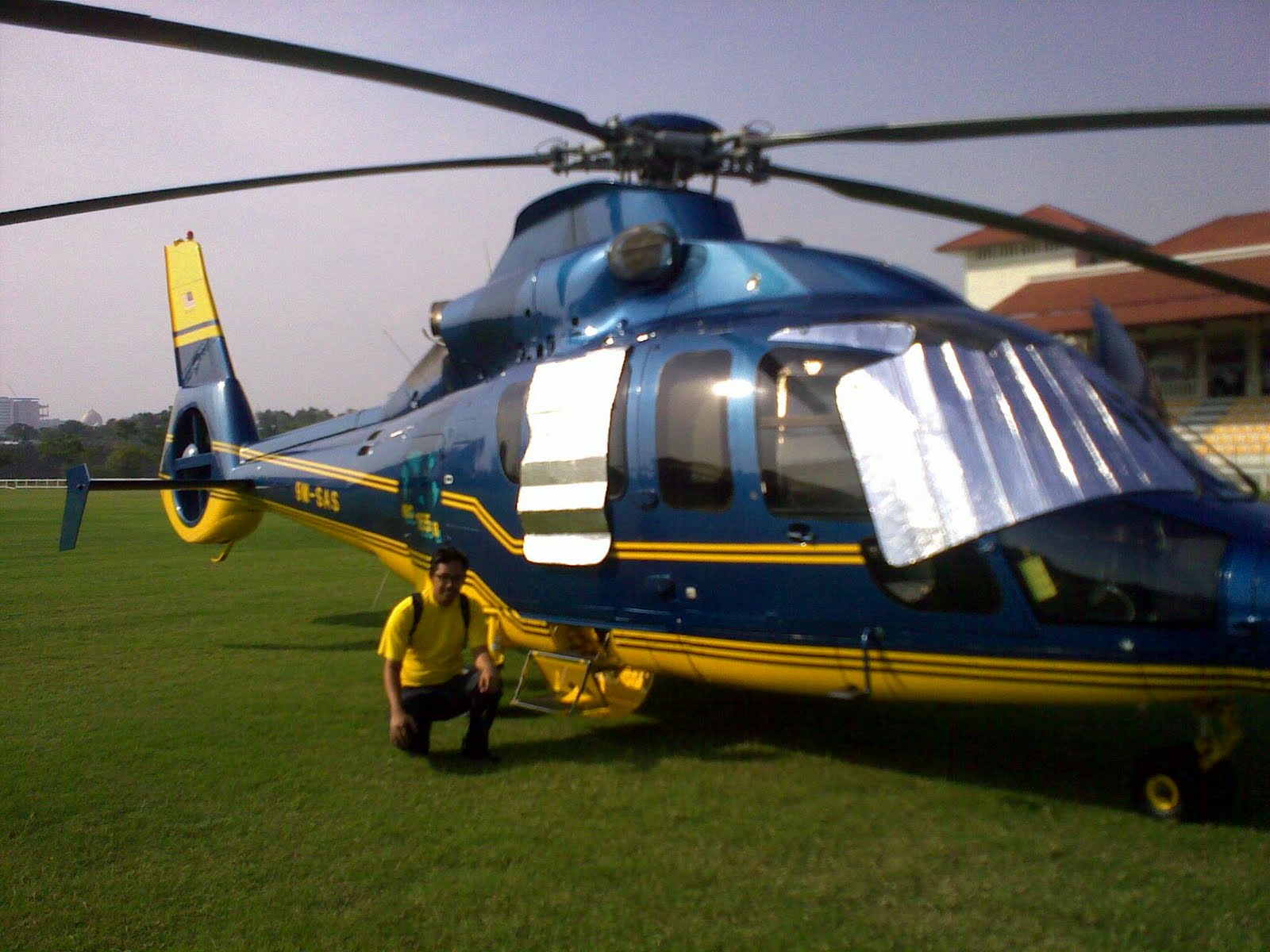 Azril Nazli Alias: Helikopter Sultan Pahang 9M-SAS