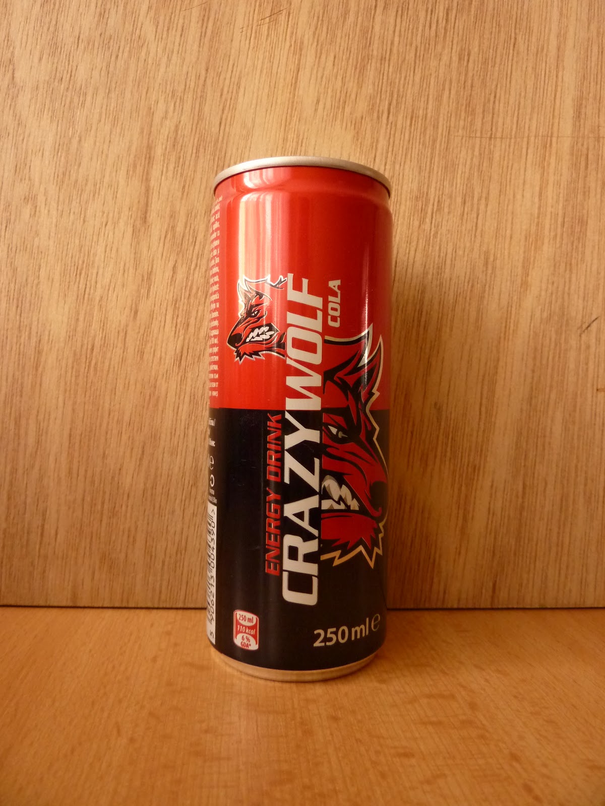 sbírka plechovek: crazywolf lime, cola energy drink