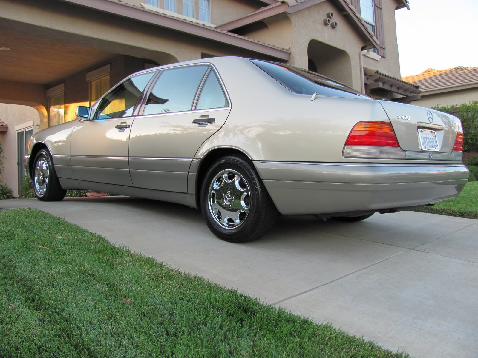 Mr. Cleans Auto Sales: 1994 Mercedes S420...SOLD