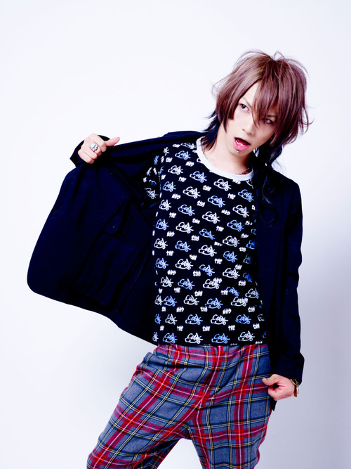 GYARU***VILL***: gyaru men fashion for oct 2010