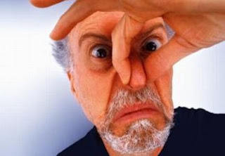 LA NUEVA CARAVANA: MAL OLOR CORPORAL