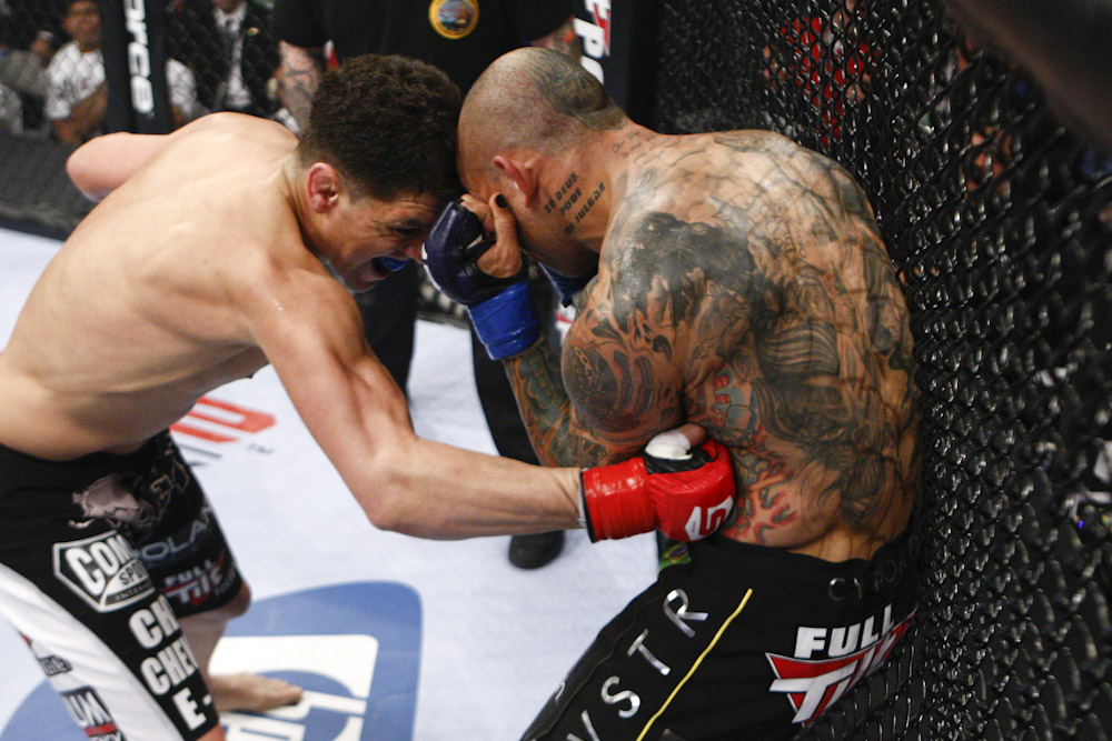 STRIKEFORCE. Diaz vs Cyborg. Il Video del match.