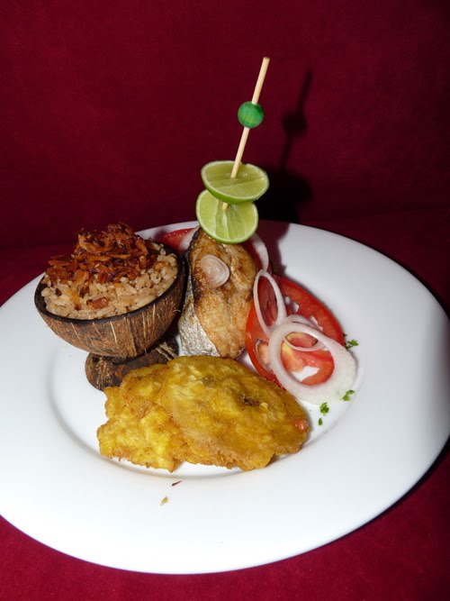 Cartagena es mi casa, tu casa !!!: Pescado Frito, patacacones y arroz ...