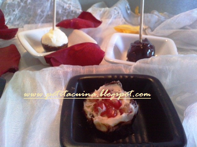 Petita Cuina: BOMBONS DE MAGRANA I MASCARPONE.... ¿ Ferrero magrané ...