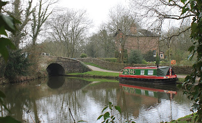 Captain Ahab's Watery Tales: Marple to Whaley Bridge