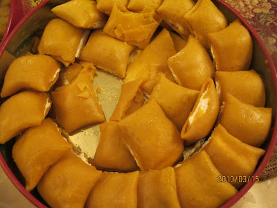 Story of a Trailing Spouse: Sohan-e Qom...