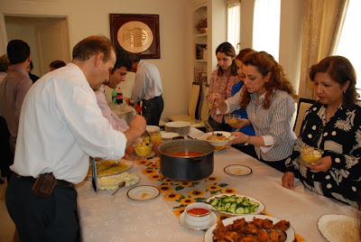 Story of a Trailing Spouse: Tavalod-et-Mobarak...