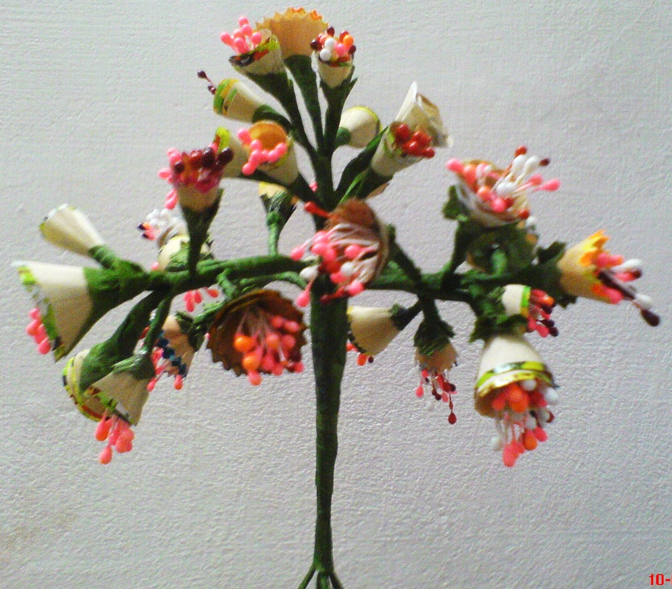 Craft Creations: Decorative Piece using Pencil Waste