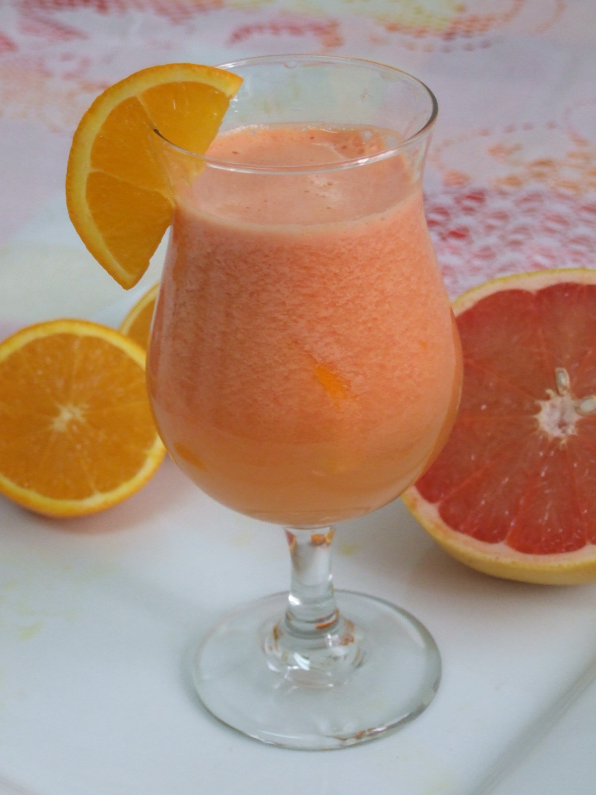 The Holistic Lifestyle ~: ~ Raw Grapefruit Orange Juice