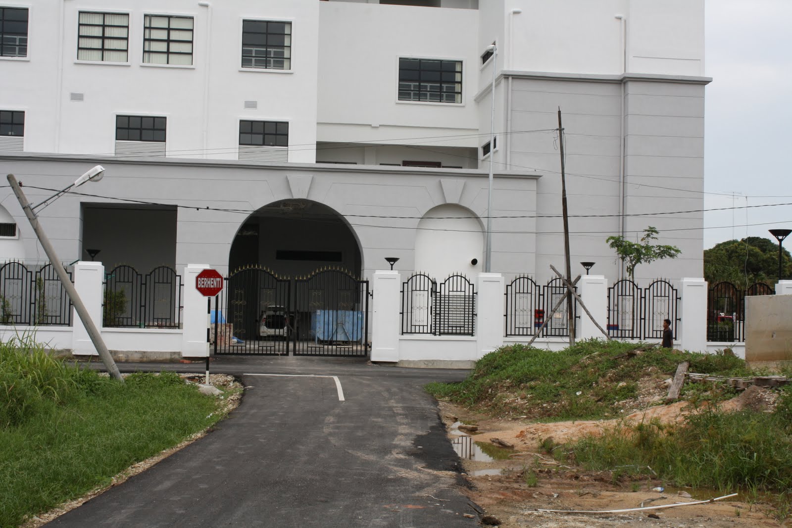 LAMAN RASMI ADUN MAHARANI: KOMPLEKS MAHKAMAH MUAR - MERCU TANDA BARU ...