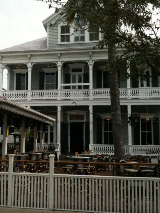 Key West Bars: Fogarty's and Flying Monkeys Bar