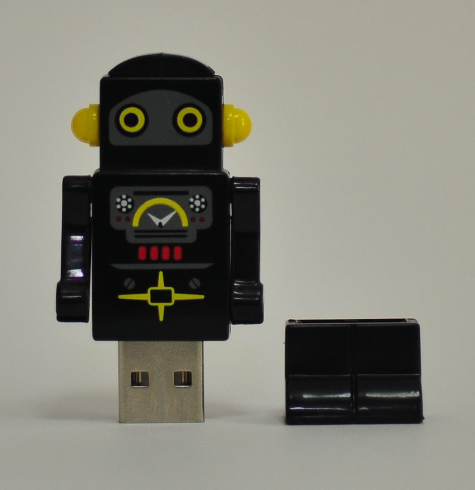life can be happier....: Robot USB Flash Drive 4 GB
