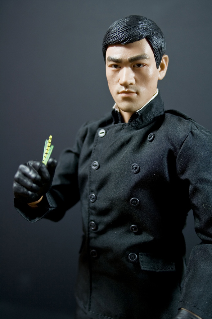Doons Dungeon: Enterbay's Bruce Lee as Kato (Green Hornet)
