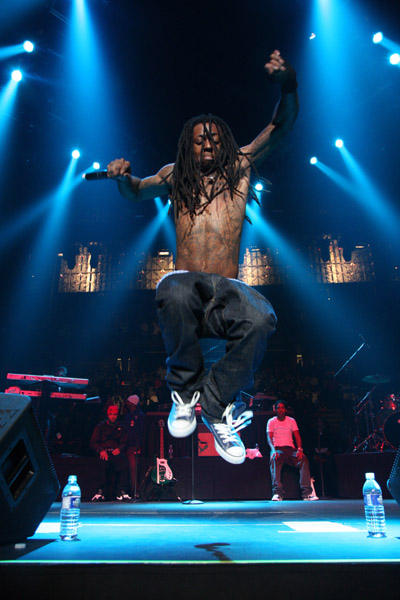 ON THE SCENE: Lil’ Wayne and Jay-Z Perform at the Power 105.1 Concert ...
