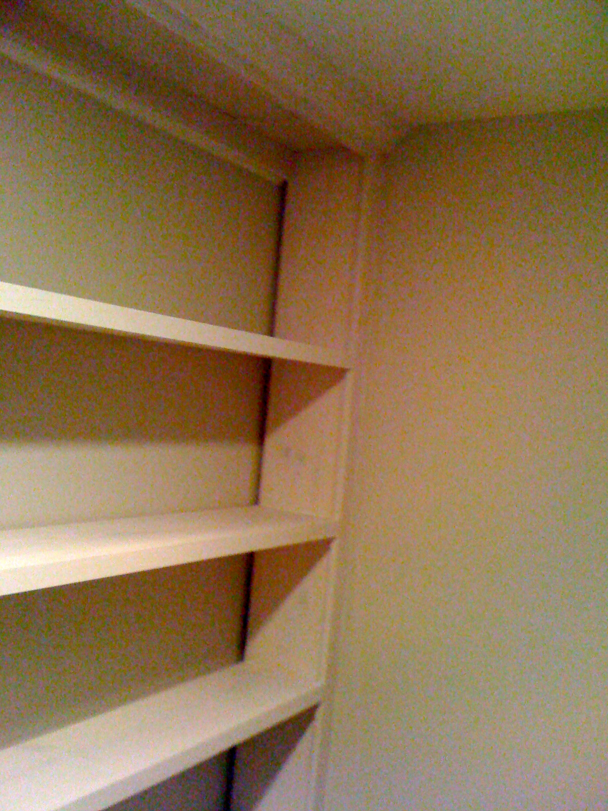 Deux Maison: Inspired to build! DIY Built-in Bookcase!