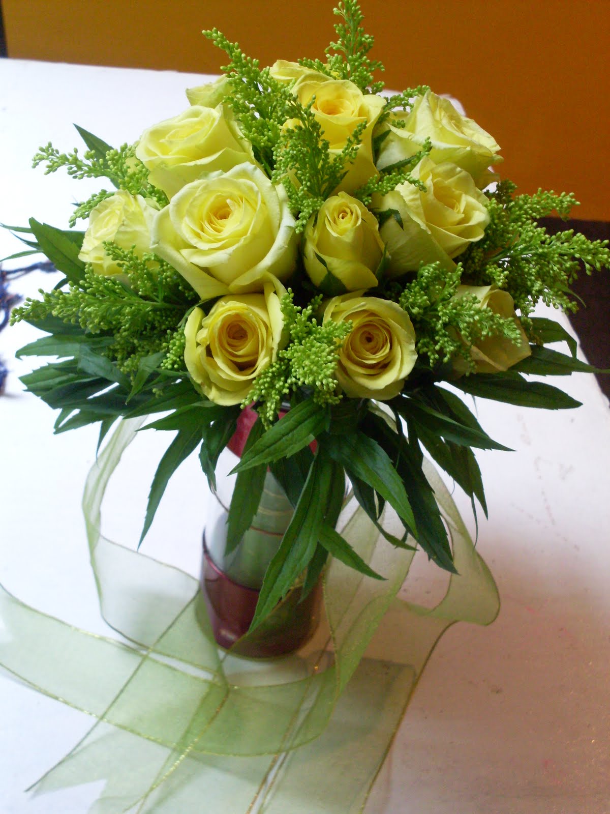 EDINA BRIDAL: bunga pegang~ fresh flowers