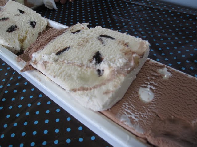 Pig's Trough For A Crowd - Purple Chocolat Home