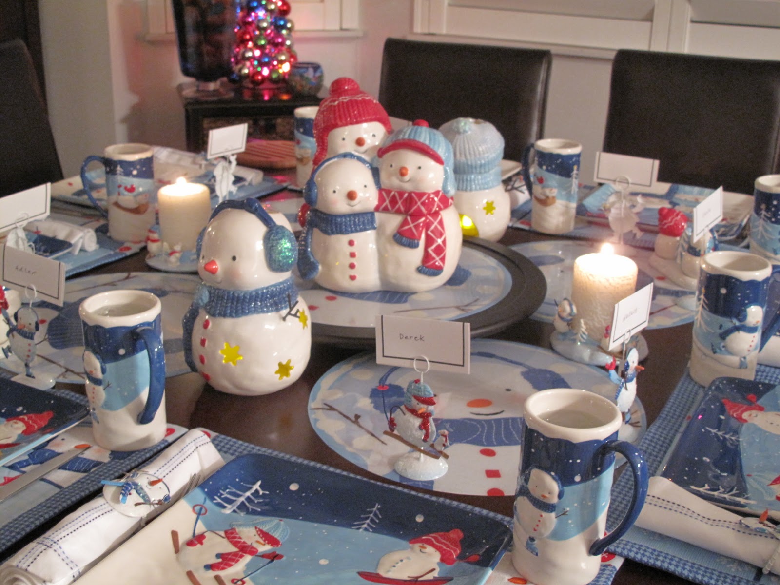 Frosty the Snowman Table for Eight - Purple Chocolat Home
