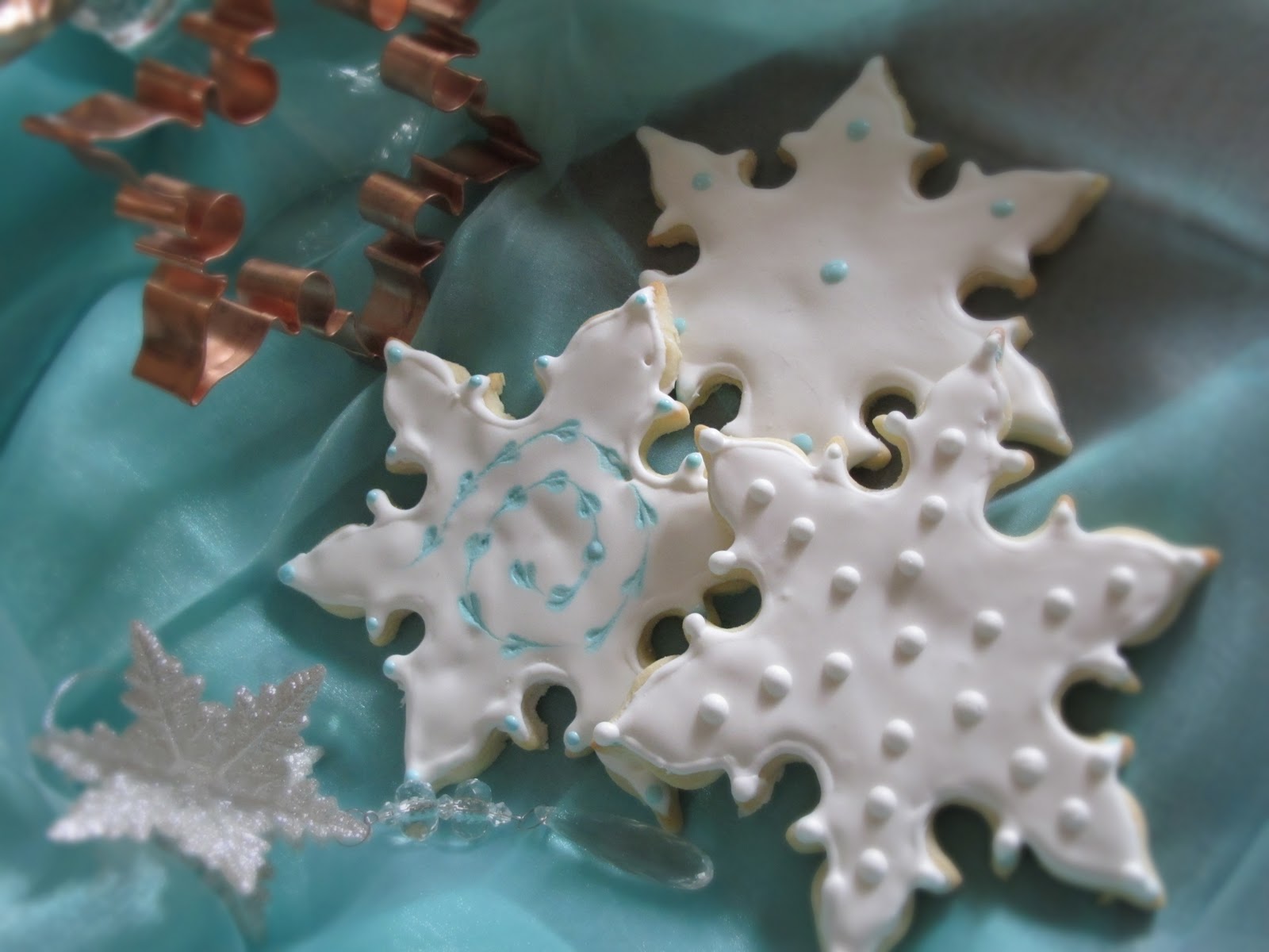 Icy Snowflake Cookies - Purple Chocolat Home