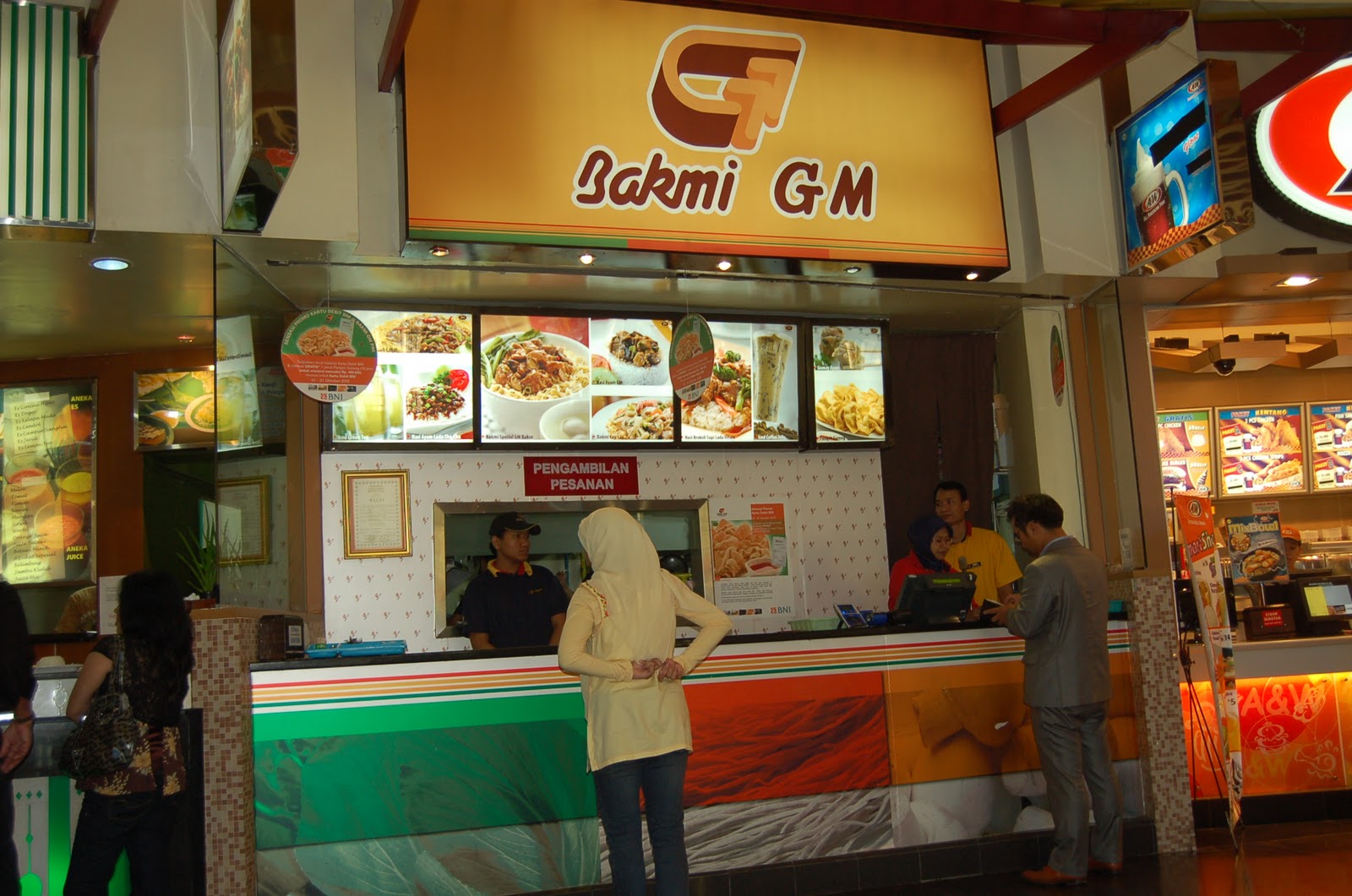 KLUYURAN: Lezatnya Bakmi GM