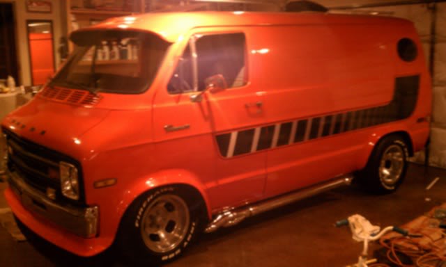 Vandoleros, Van Club: Perfect Dodge!
