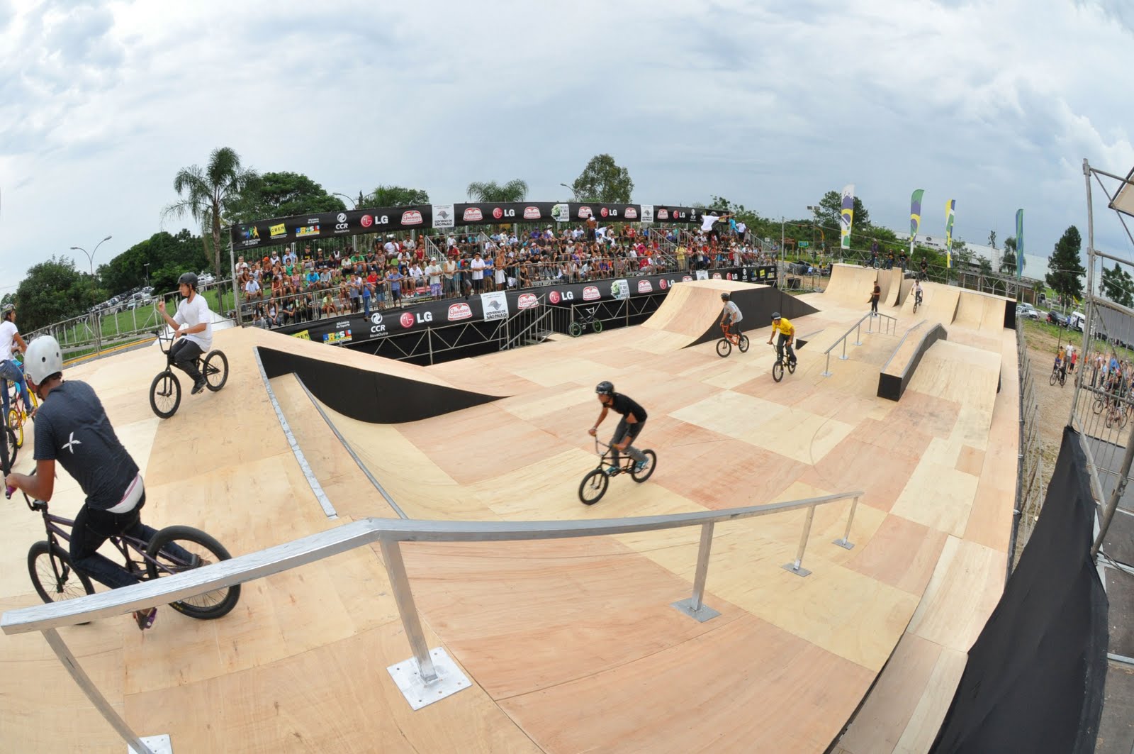 JORNAL DO AUTÓDROMO: Atleta local do BMX faz treino intensivo para ...