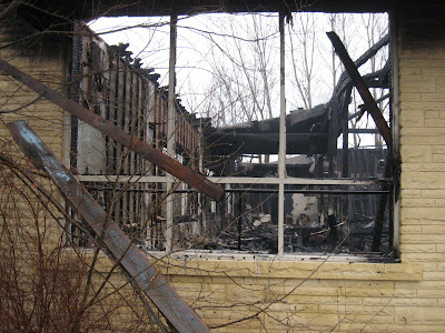 Right In Niagara: Victoria Hall burns at Prudhomme's Landing