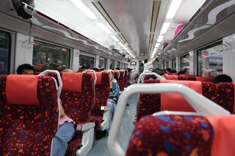 Fairy Tale.....: KTMB and ETS Train - Ipoh~KL Shuttle Train...