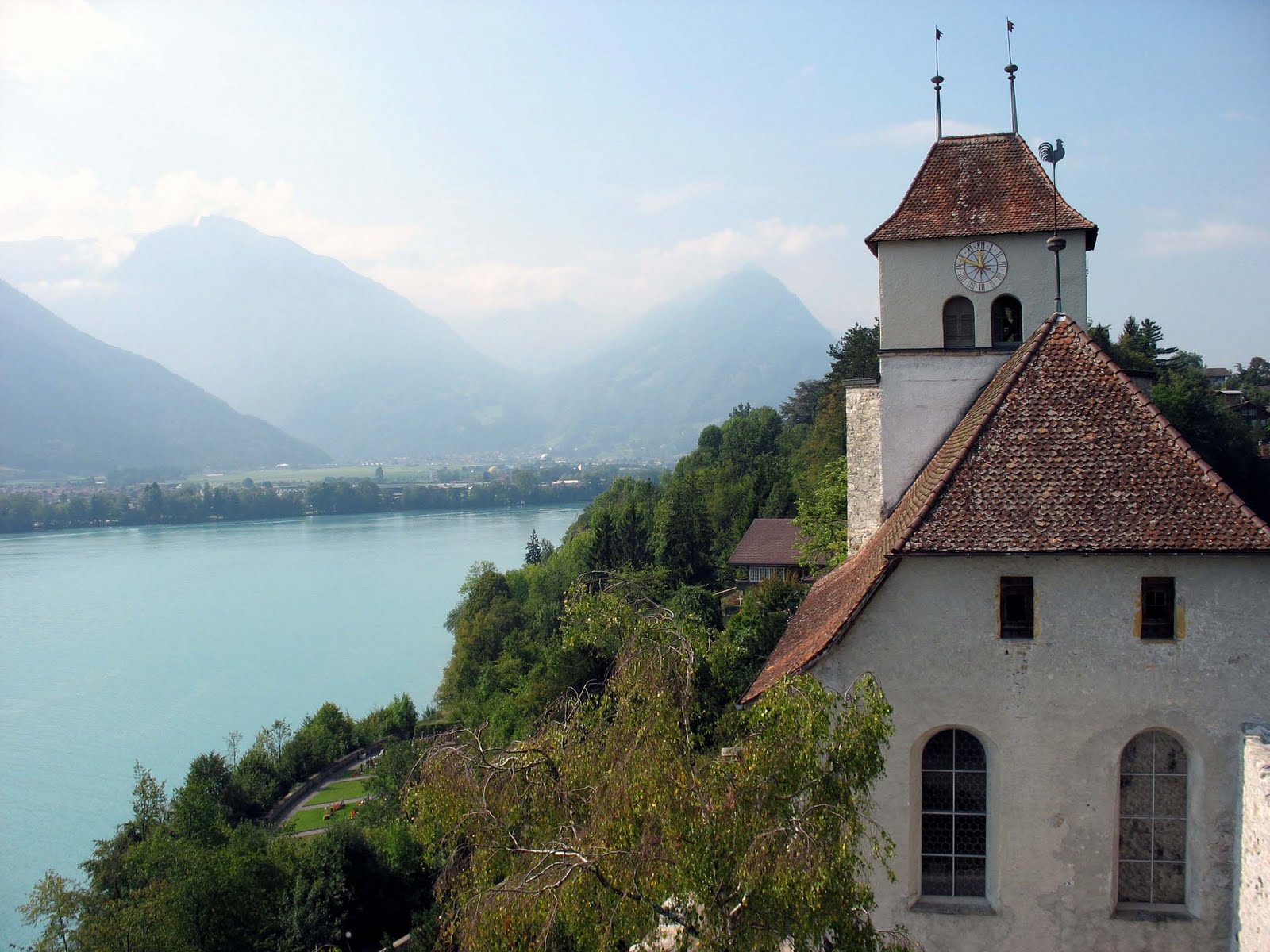 Paint Dance: Castle of Ringgenberg-Switzerland, paintings of castles ...