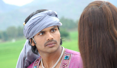 Latest Unseen stills from Bindaas movie releasing tomorrow