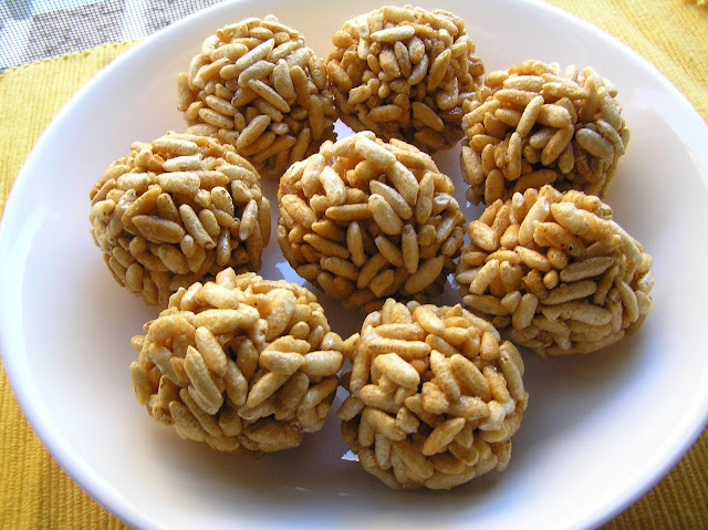 The Melting Pot: Murir Moa / Puffed Rice Ladoo