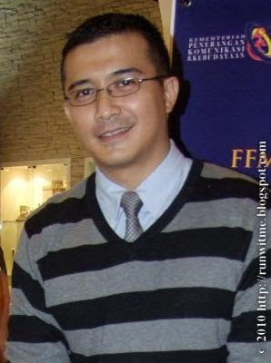 RUNNING WITH PASSION: Celebrunner: Aaron Aziz @ 2 Alam Movie Premiere