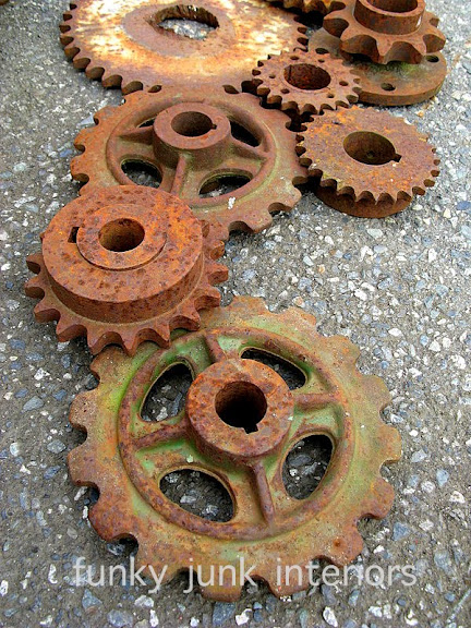 And today's tour - a rust graveyard! Grab the kids, let's go! - Funky ...