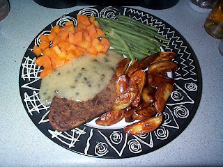 Blogging the Lowlife way: Dinner Sunday 29 July - Quorn "Steak"with ...