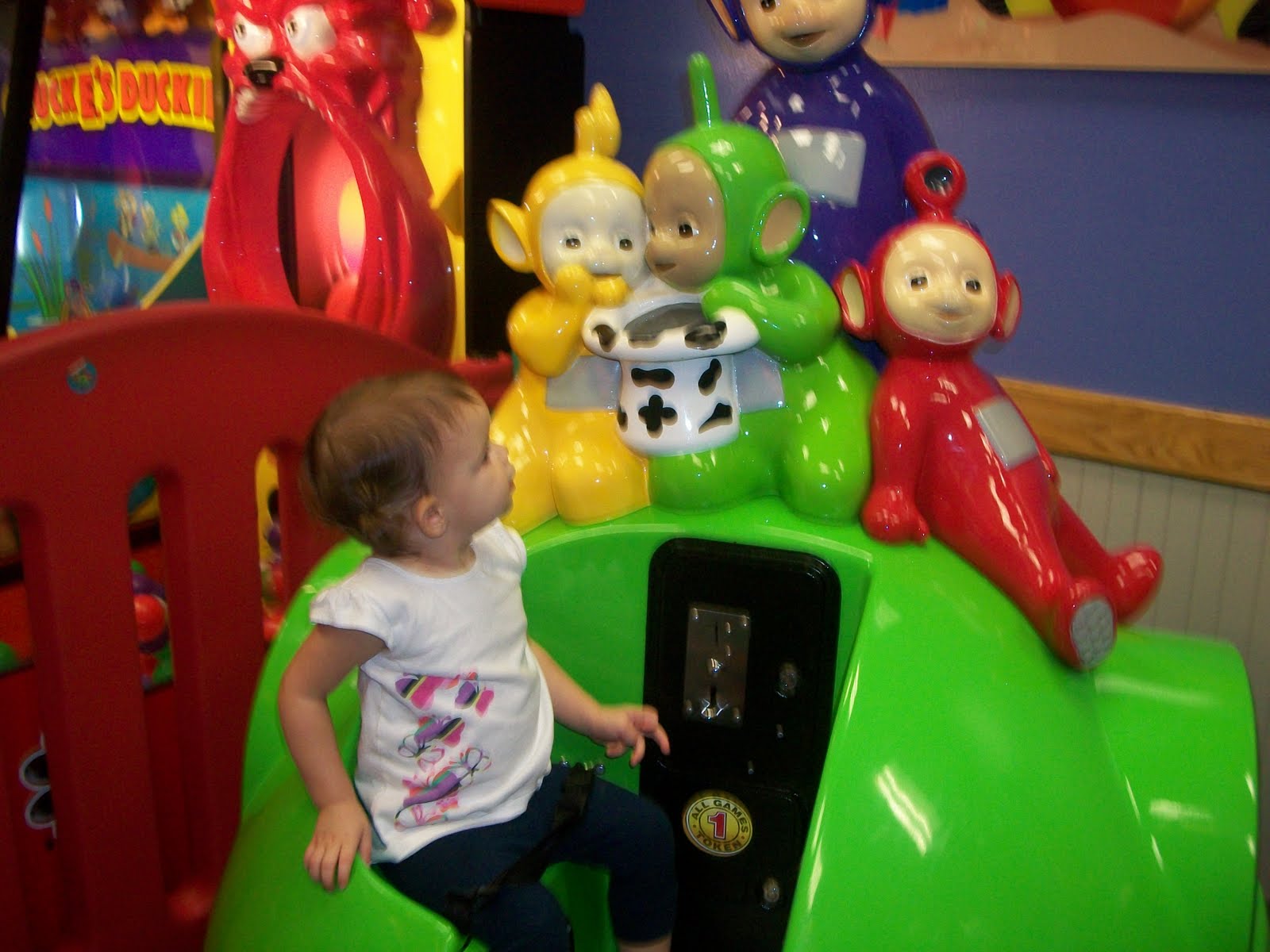 Teletubbies Ride Chuck E Cheese Car Pictures