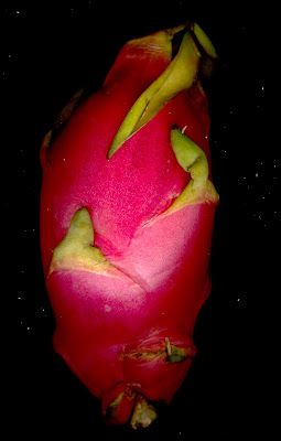 אין מױל ארײן: Dragon Fruit, or HuǒLóngGuǒ