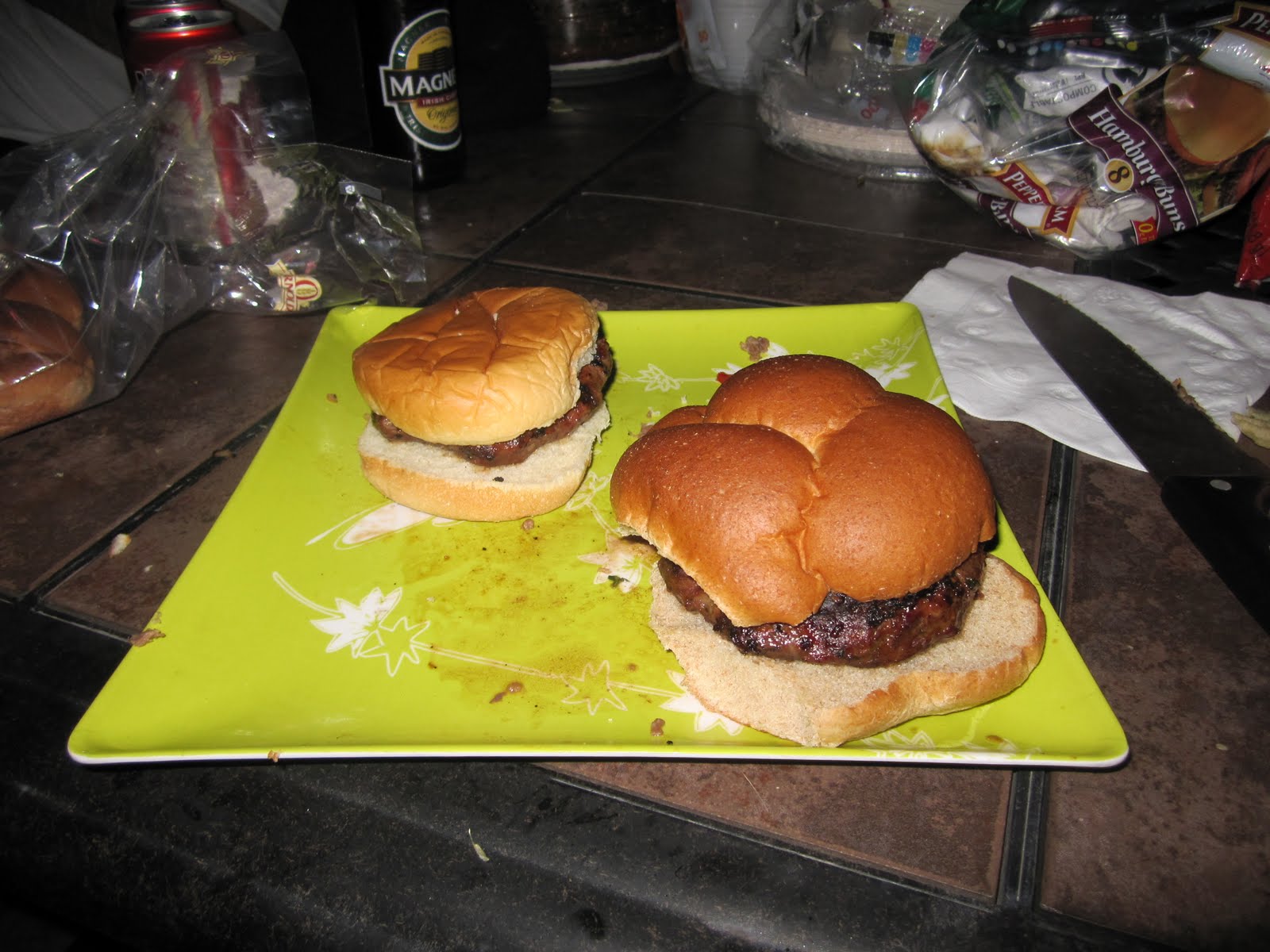 BuiltBurger – Custom Built Roof Top Crowd Pleasing | Burger Conquest