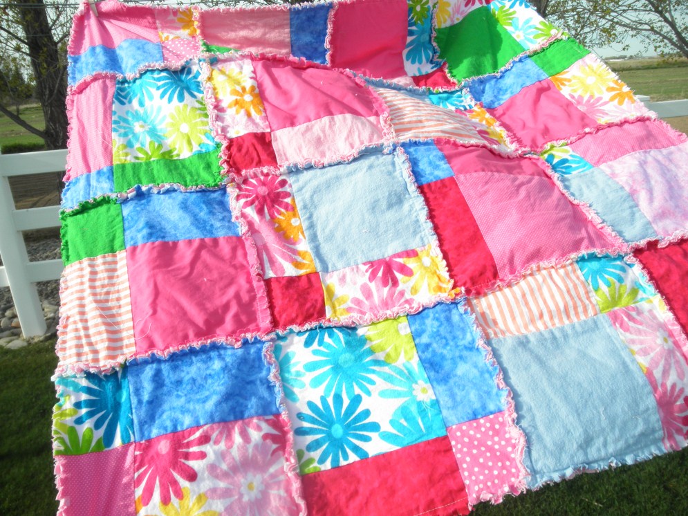 New Pattern Disappearing 9 Square Block Rag Quilt | A Vision to ...