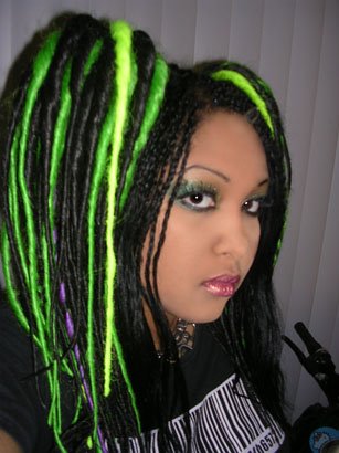 LUANDA - HAIR: IMPLANTES - TRANÇAS - DREADS - RASTAFARY