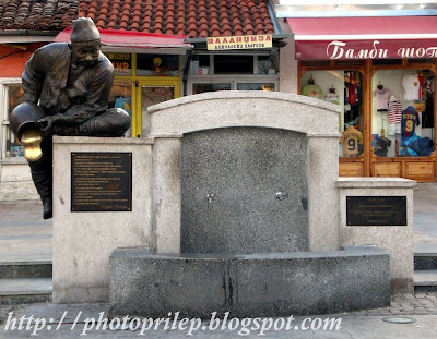 Monument of Itar Pejo | Photos of Prilep