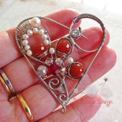 WireBliss's Wire Jewelry: Wire Wrapped Heart Brooch