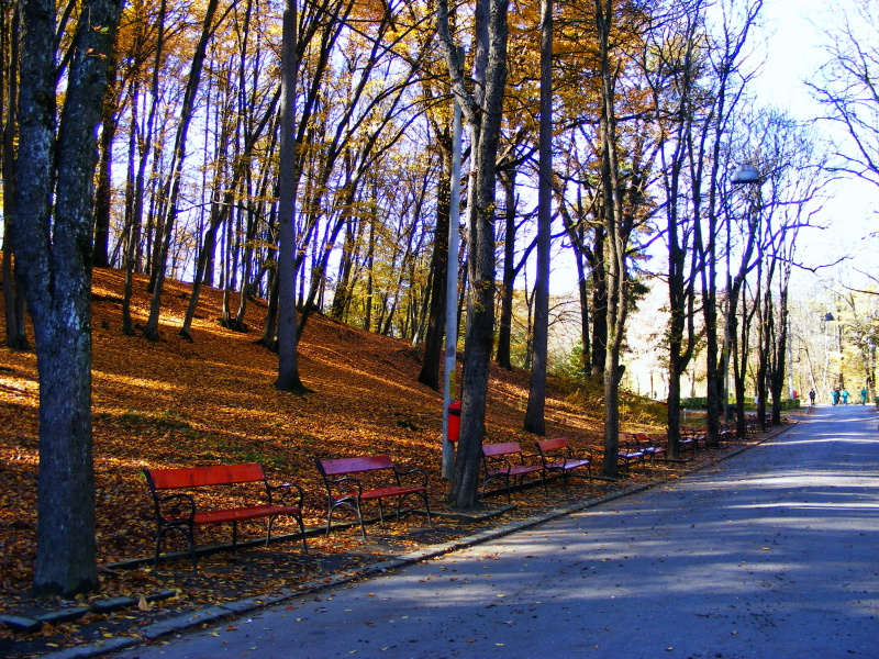 Plaiuri romanesti: Parcul Trivale din Pitesti