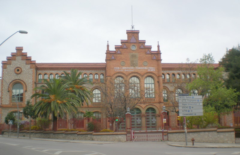 terrassa modernista: ESCOLA INDUSTRIAL
