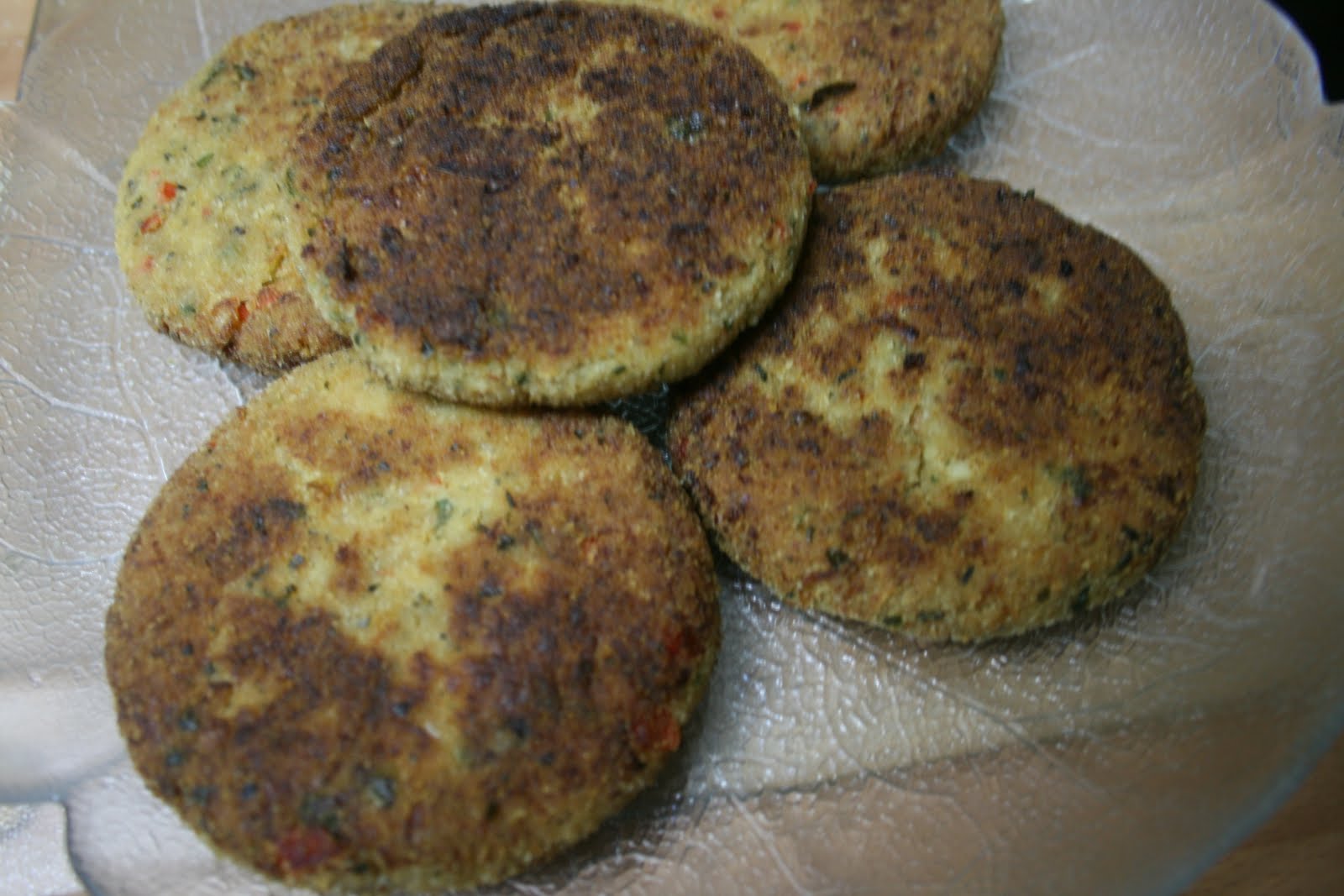 SUPURANDO RABIA: PUNKS EN LA KOCINA: Hamburguesas de Soja y pimientos