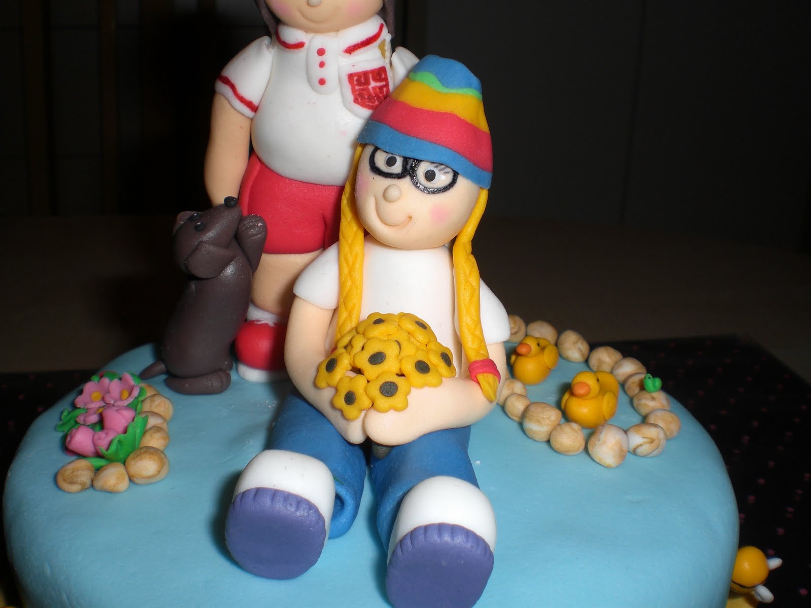 En casa de la tí: Tarta Patito Feo y cupcakes