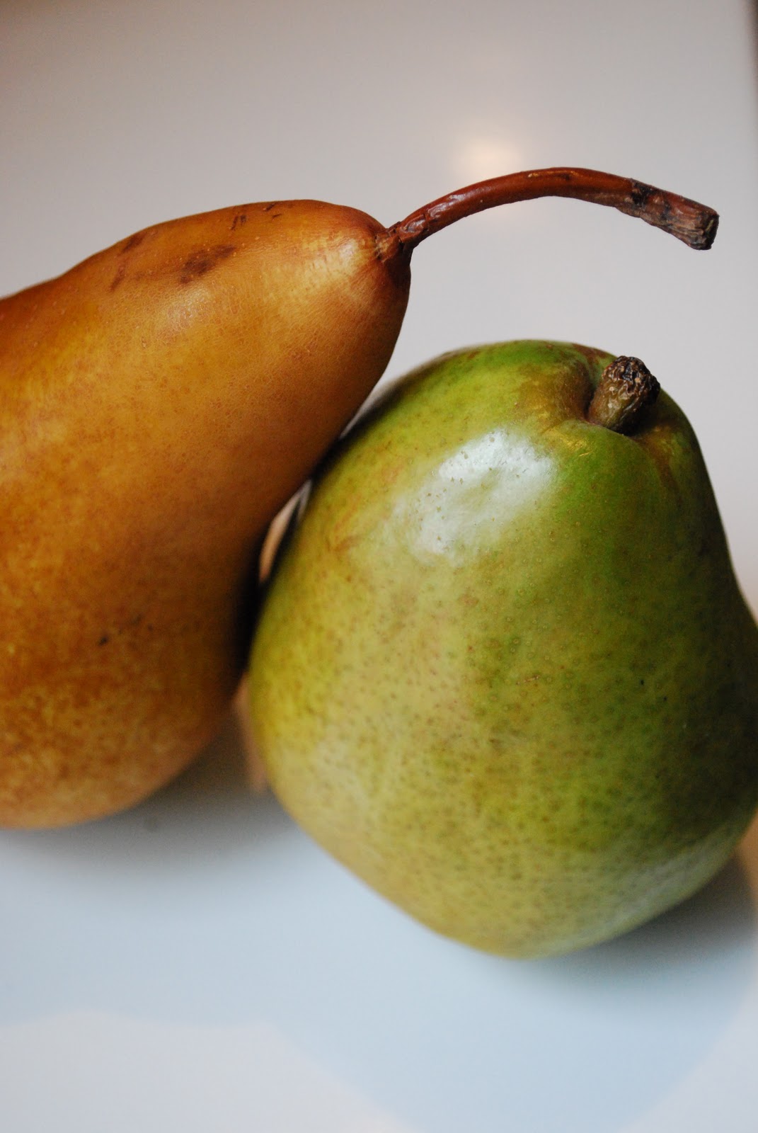 Pie Love You: Pear-Pomegranate Pie #47