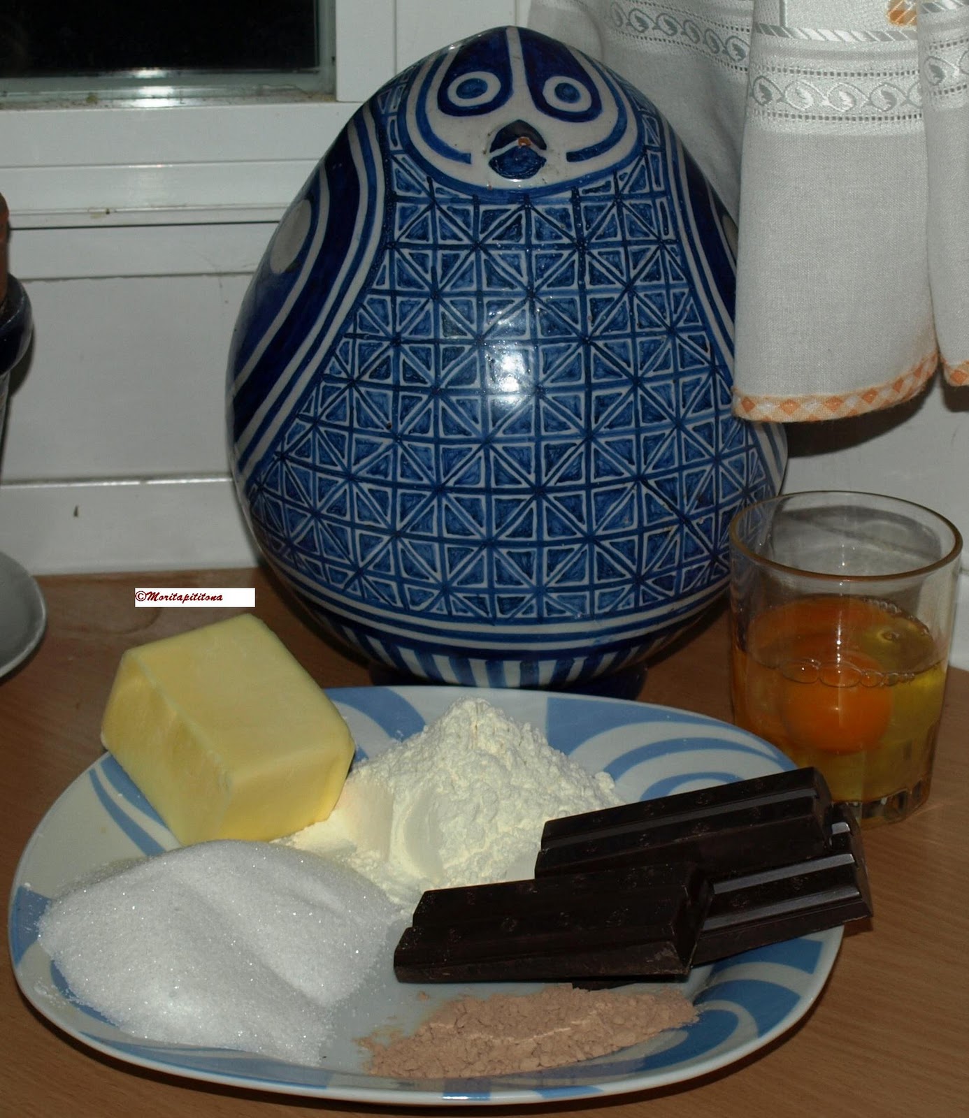 Cocinar es vivir y Bordar también: Tarta de chocolate caliente / Hot ...