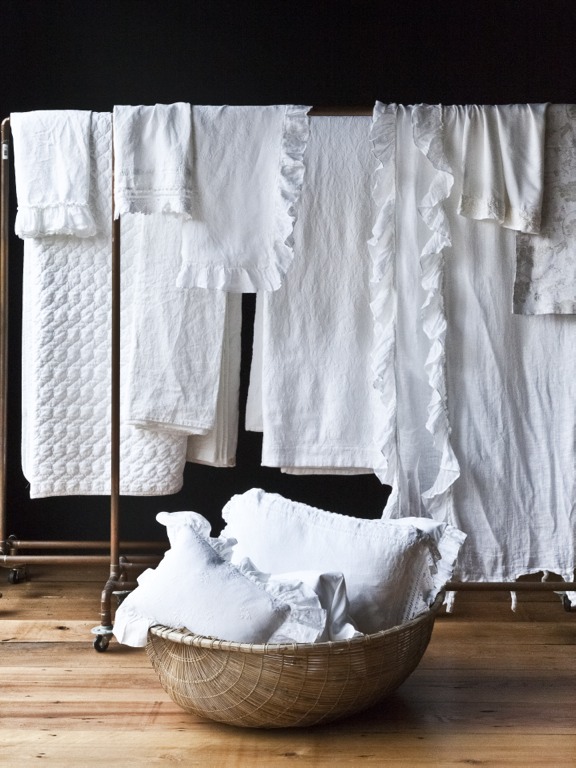 The New Victorian Ruralist: Bella Notte Linens...