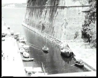 GREEK CINEMA: 75. ΡΑΝΤΕΒΟΥ ΣΤΗΝ ΚΕΡΚΥΡΑ