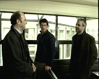 GREEK CINEMA: 37. ΚΟΥΡΑΣΤΗΚΑ ΝΑ ΣΚΟΤΩΝΩ ΤΟΥΣ ΑΓΑΠΗΤΙΚΟΥΣ ΣΟΥ